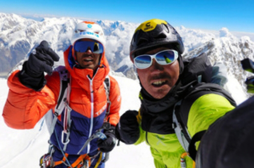 未踏のK2西壁で･･: STRAIGHTWALL